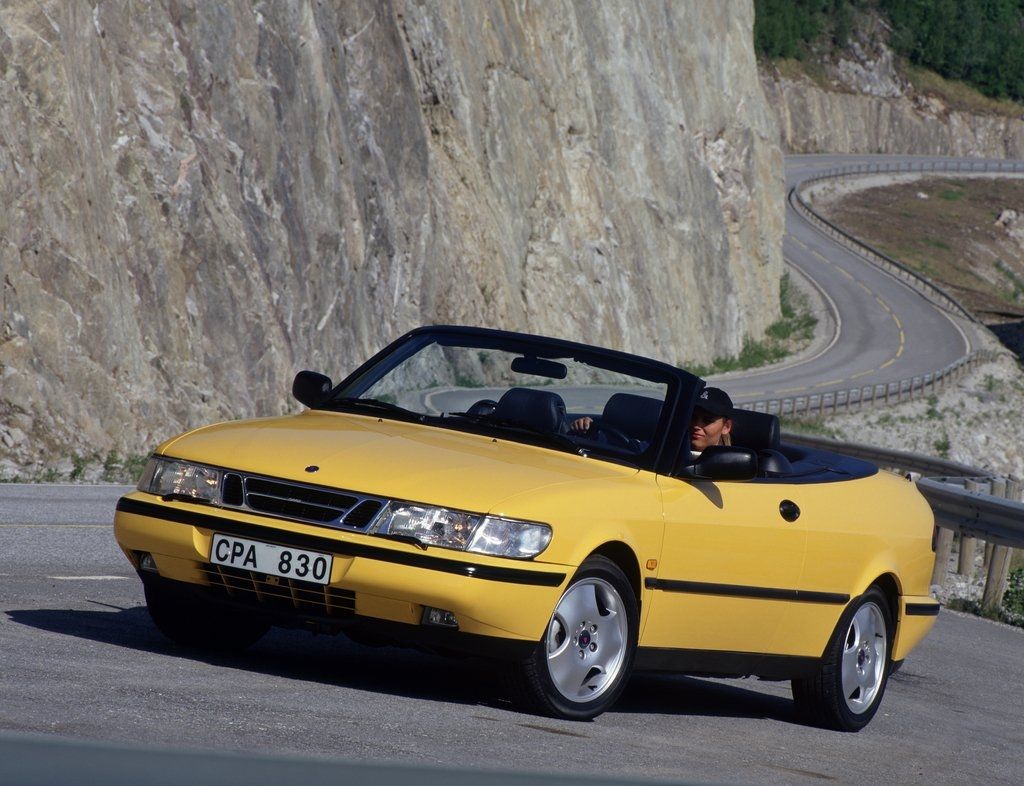 Saab 900 Cabriolet 1998 - Galerie prasowe - Galeria • AutoCentrum.pl