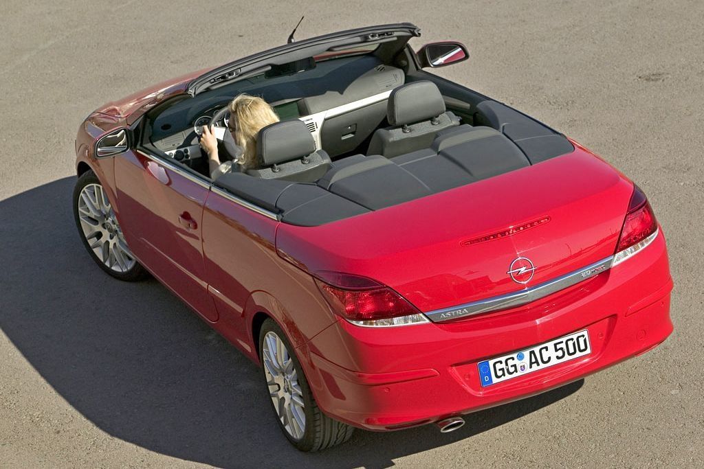 Opel Astra III TwinTop 2007 - Galerie prasowe - Galeria • AutoCentrum.pl