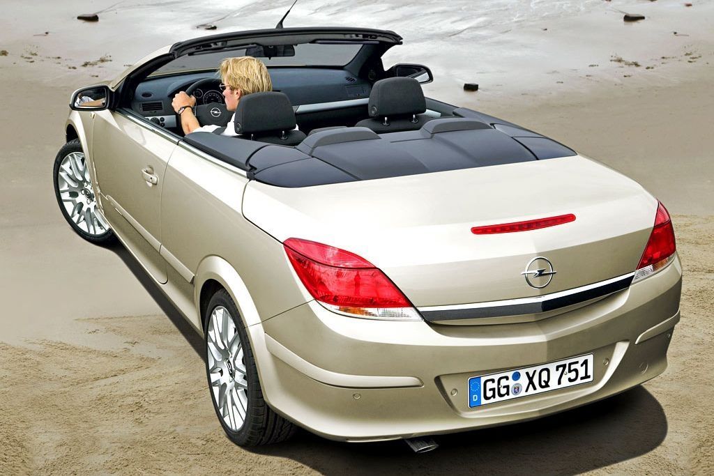 Opel Astra III TwinTop 2007 - Galerie prasowe - Galeria • AutoCentrum.pl