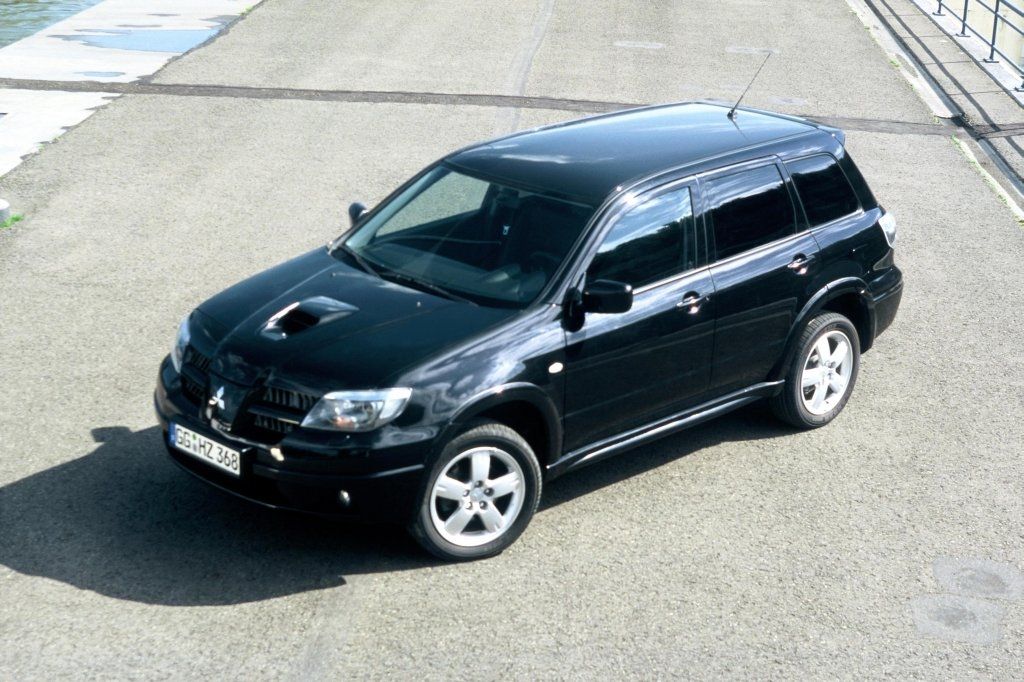 Mitsubishi Outlander Turbo - Galerie prasowe - Galeria • AutoCentrum.pl