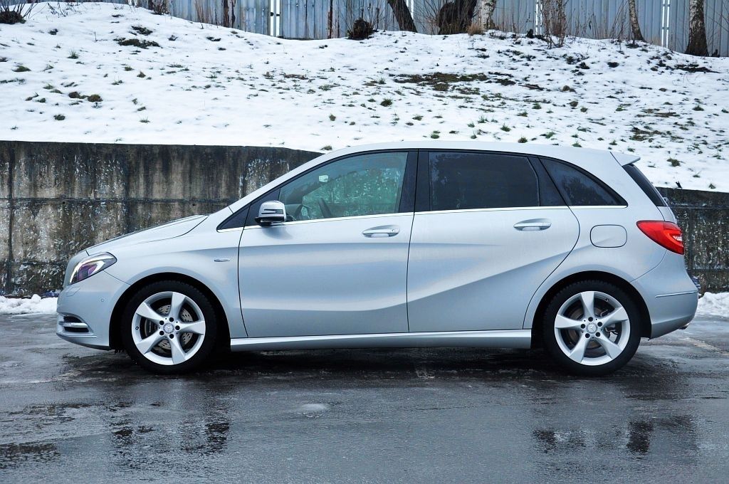 Mercedes Klasa B W246 180 BlueEFFICIENCY 122KM - galeria redakcyjna ...