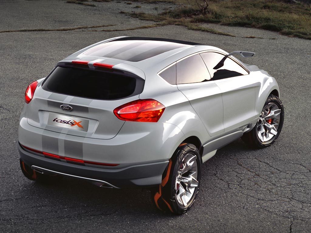 Ford Iosis X Concept - Galerie prasowe - Galeria • AutoCentrum.pl