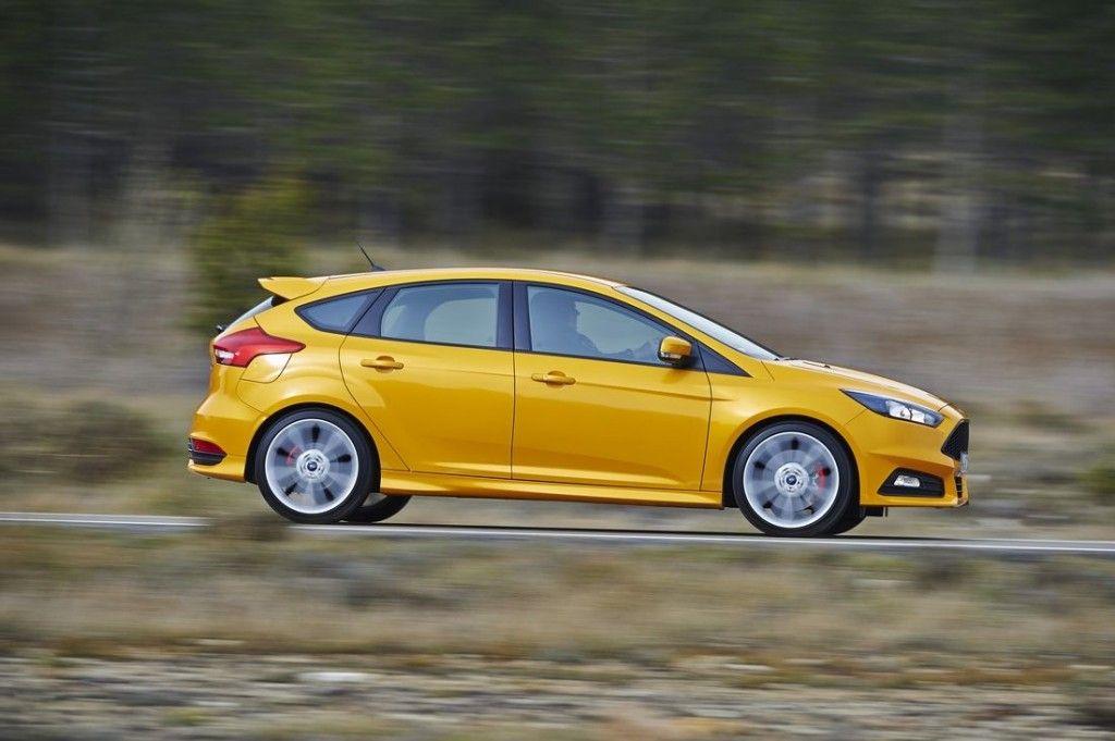 Ford Focus III ST Hatchback Facelifting 2.0 EcoBoost (2015) - Galerie ...