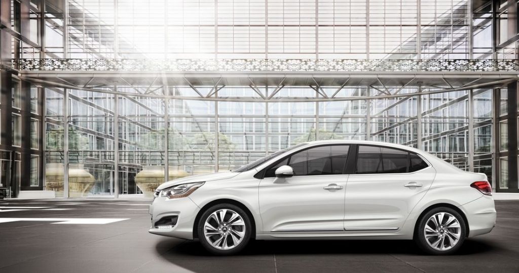 Citroen C4 L - Galerie prasowe - Galeria • AutoCentrum.pl