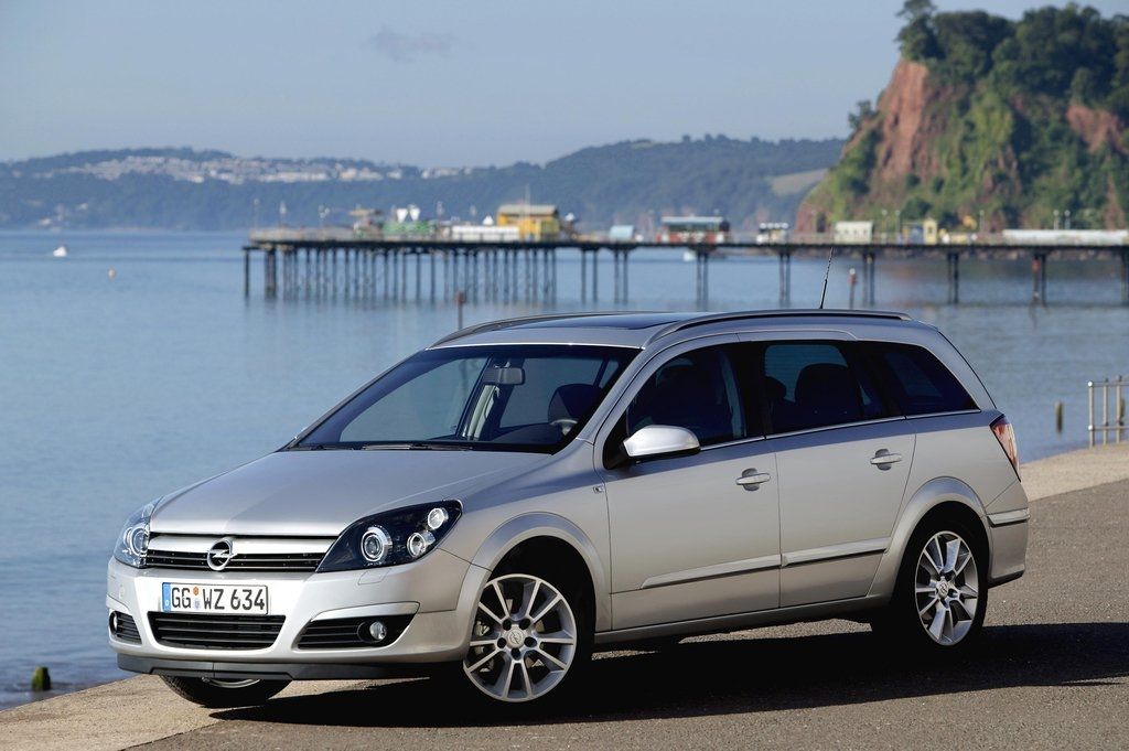 Opel Astra III Caravan - Galerie prasowe - Galeria • AutoCentrum.pl