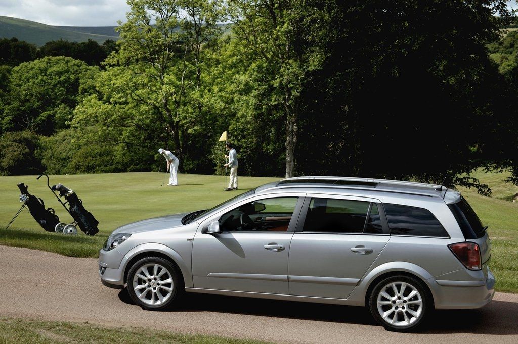Opel Astra III Caravan - Galerie prasowe - Galeria • AutoCentrum.pl