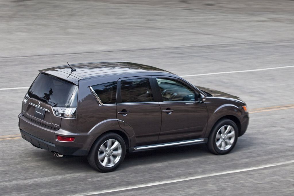 Mitsubishi Outlander GT - Galerie prasowe - Galeria • AutoCentrum.pl