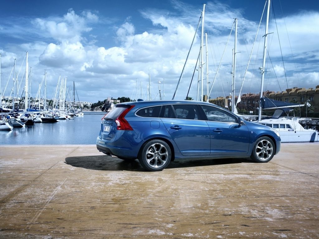 Volvo V60 Ocean Race - Galerie prasowe - Galeria • AutoCentrum.pl