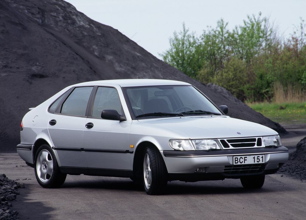 Saab 900 1997 - Galerie prasowe - Galeria • AutoCentrum.pl