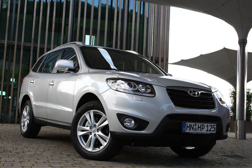 Hyundai Santa Fe 2010 - Galerie prasowe - Galeria • AutoCentrum.pl