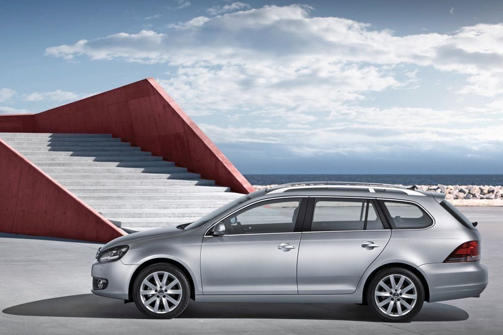 Volkswagen Golf VI Kombi - Galerie prasowe - Galeria • AutoCentrum.pl