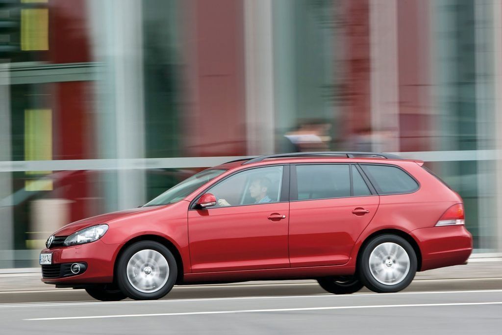 Volkswagen Golf VI Kombi - Galerie prasowe - Galeria • AutoCentrum.pl