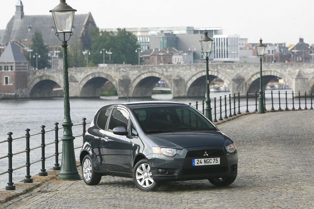 Mitsubishi Colt Hatchback 3D - Galerie prasowe - Galeria • AutoCentrum.pl