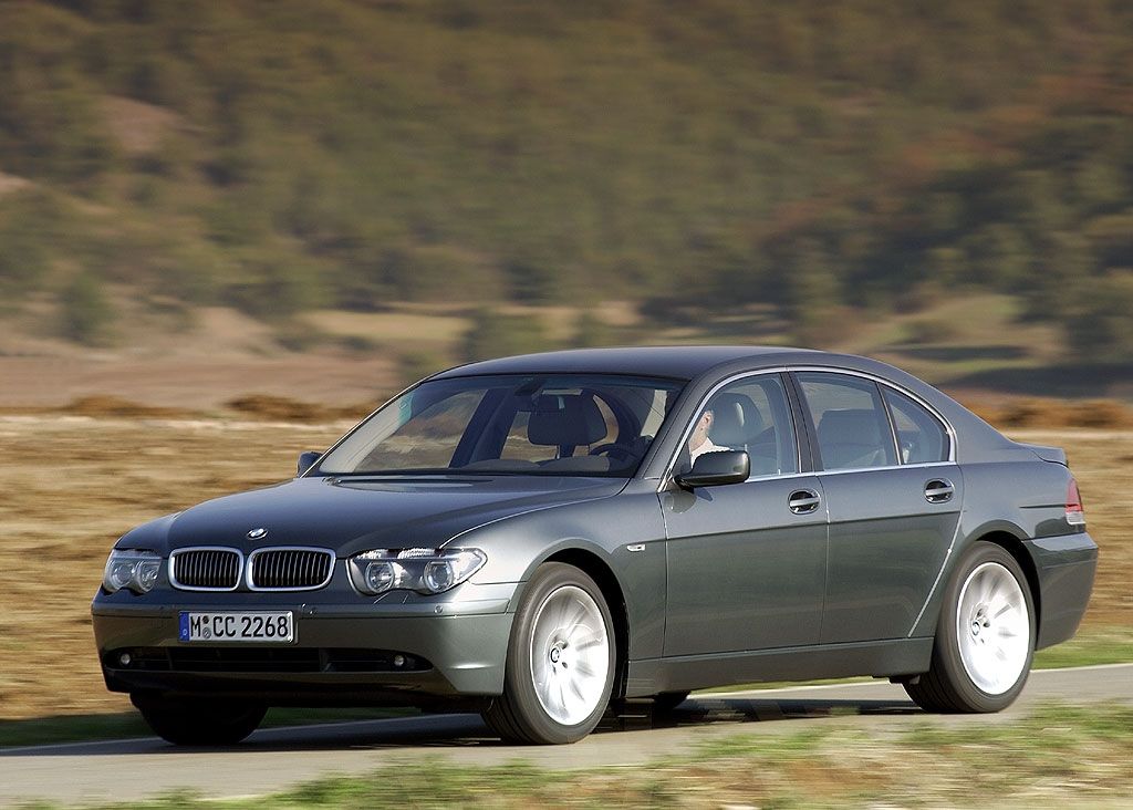 BMW Seria 7 E65 2002 - Galerie prasowe - Galeria • AutoCentrum.pl