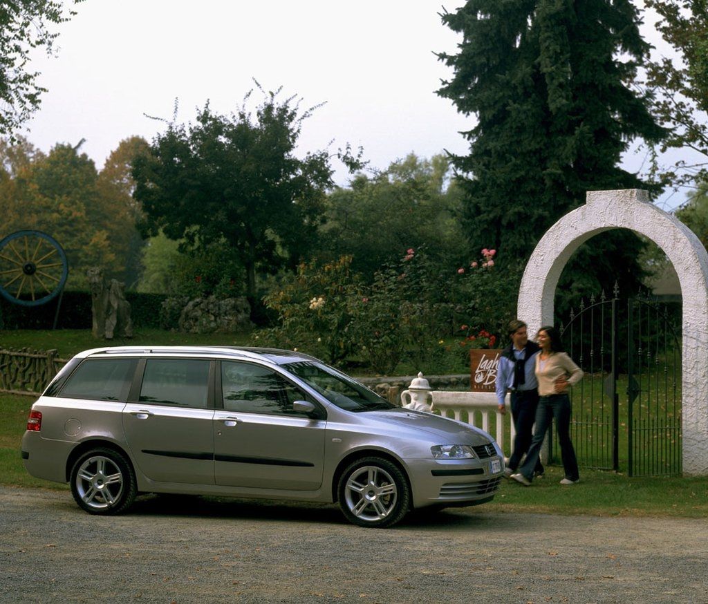 Fiat Stilo Multiwagon - Galerie prasowe - Galeria • AutoCentrum.pl