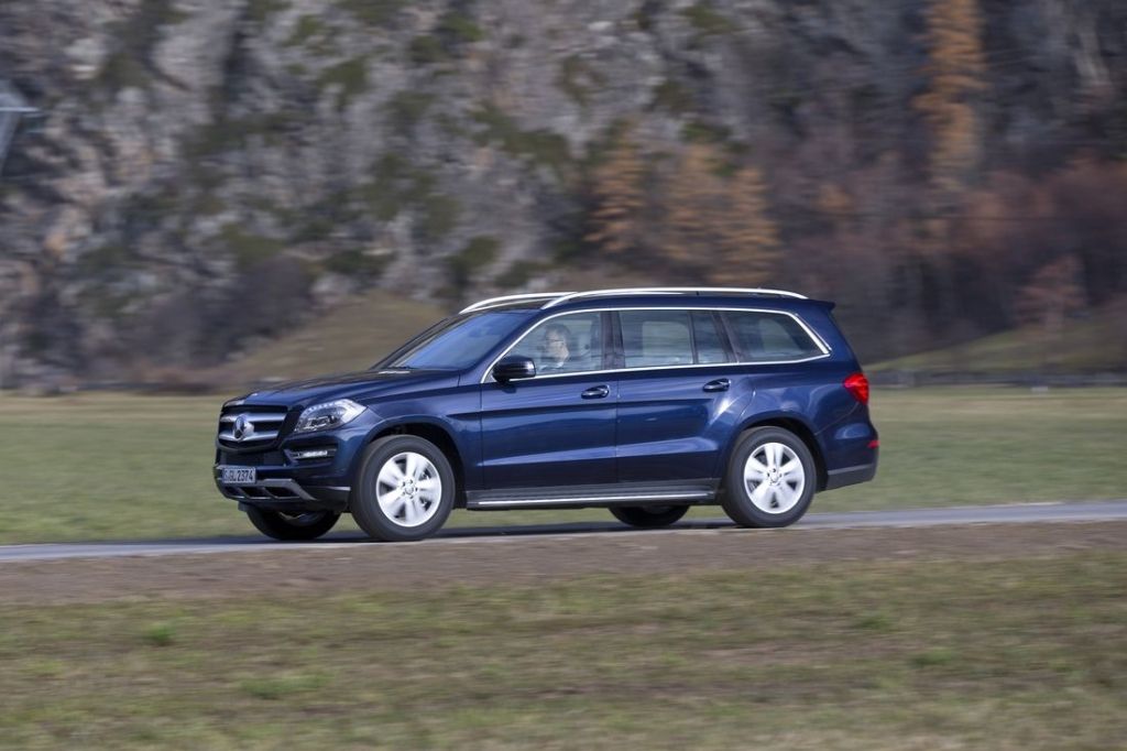 Mercedes GL 500 (X166) 4MATIC - Galerie prasowe - Galeria • AutoCentrum.pl