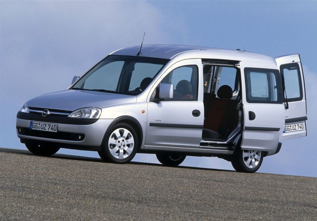 Opel Combo C Tour - Galerie prasowe - Galeria • AutoCentrum.pl