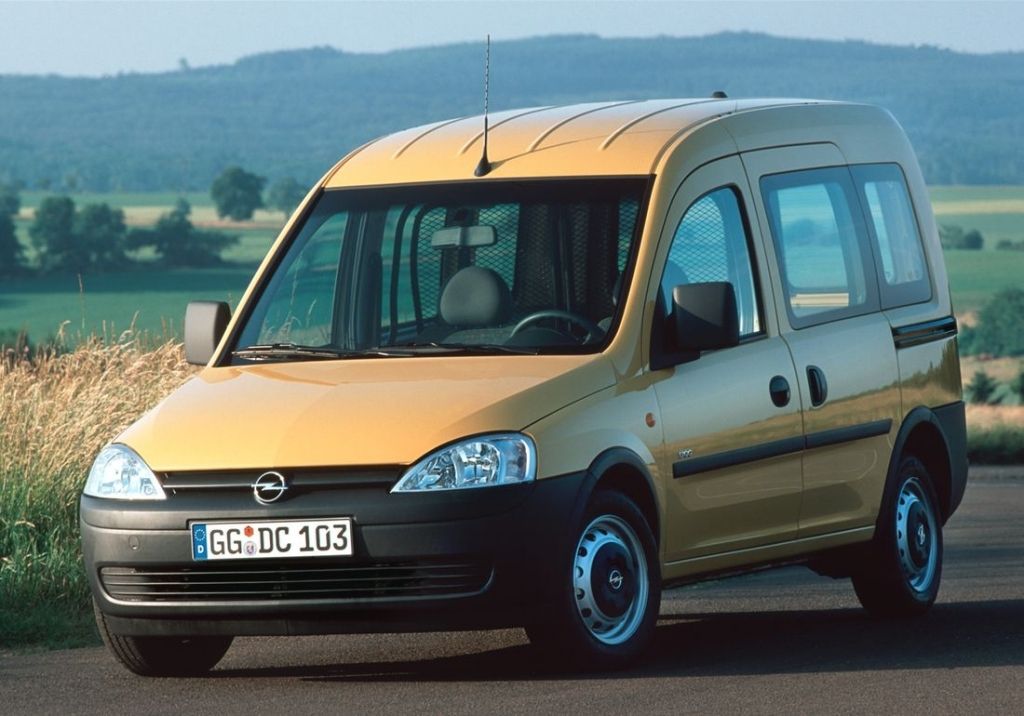 Opel Combo C Tour - Galerie prasowe - Galeria • AutoCentrum.pl