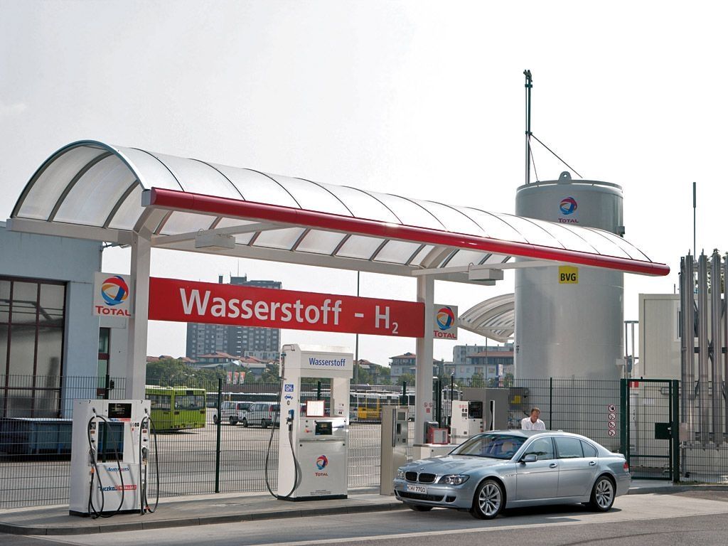 BMW Seria 7 E68 - Galerie prasowe - Galeria • AutoCentrum.pl