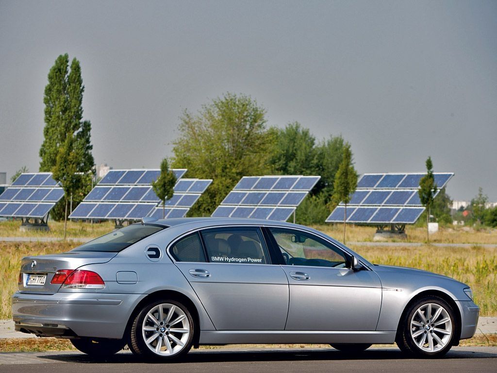 BMW Seria 7 E68 - Galerie prasowe - Galeria • AutoCentrum.pl