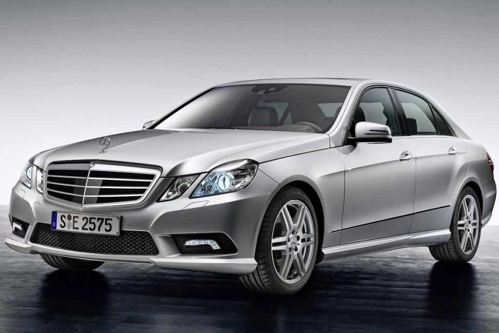 Mercedes Klasa E500 W212 - Galerie prasowe - Galeria • AutoCentrum.pl