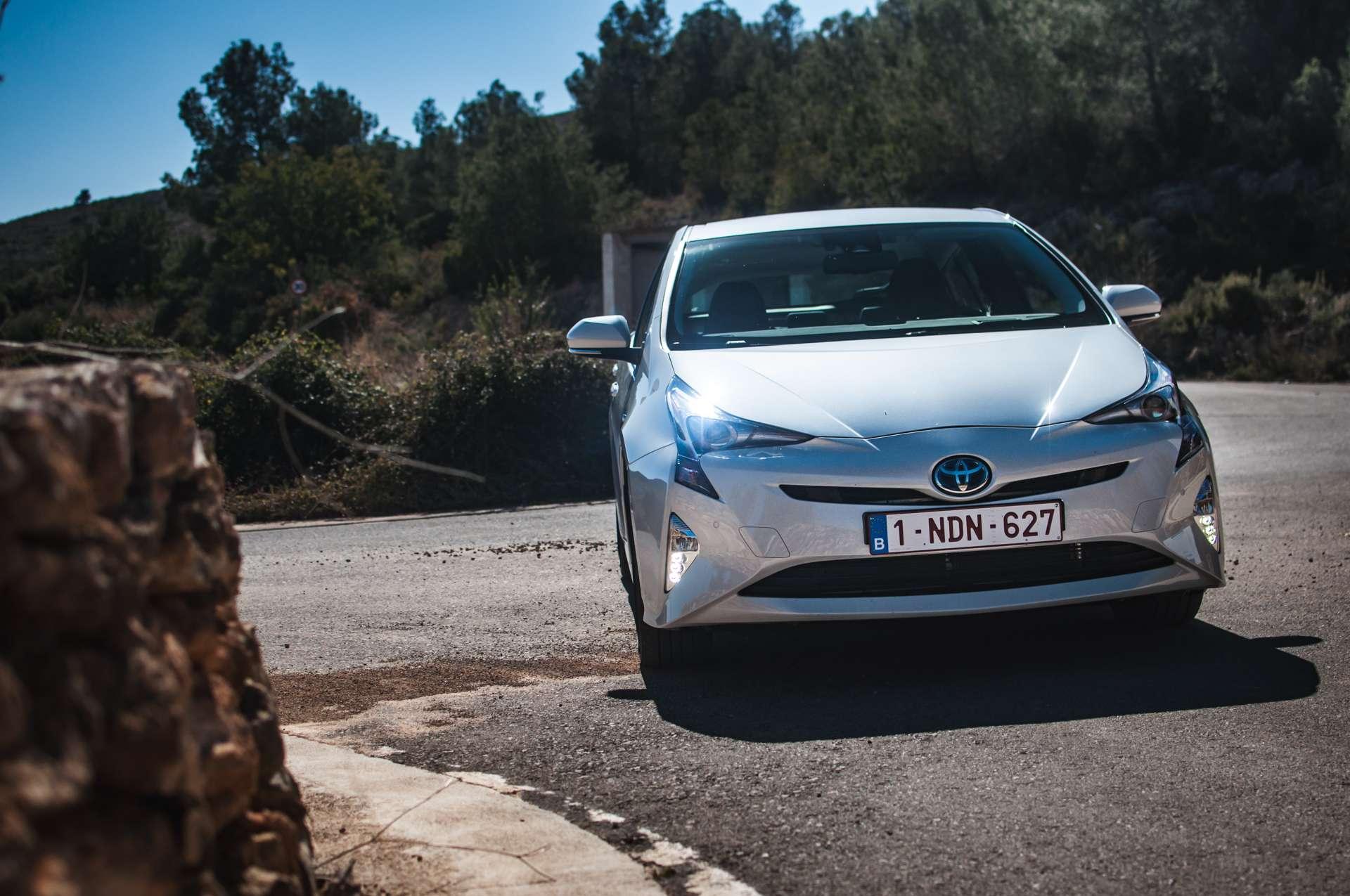 Toyota Prius IV - galeria redakcyjna - Galerie redakcyjne - Galeria ...