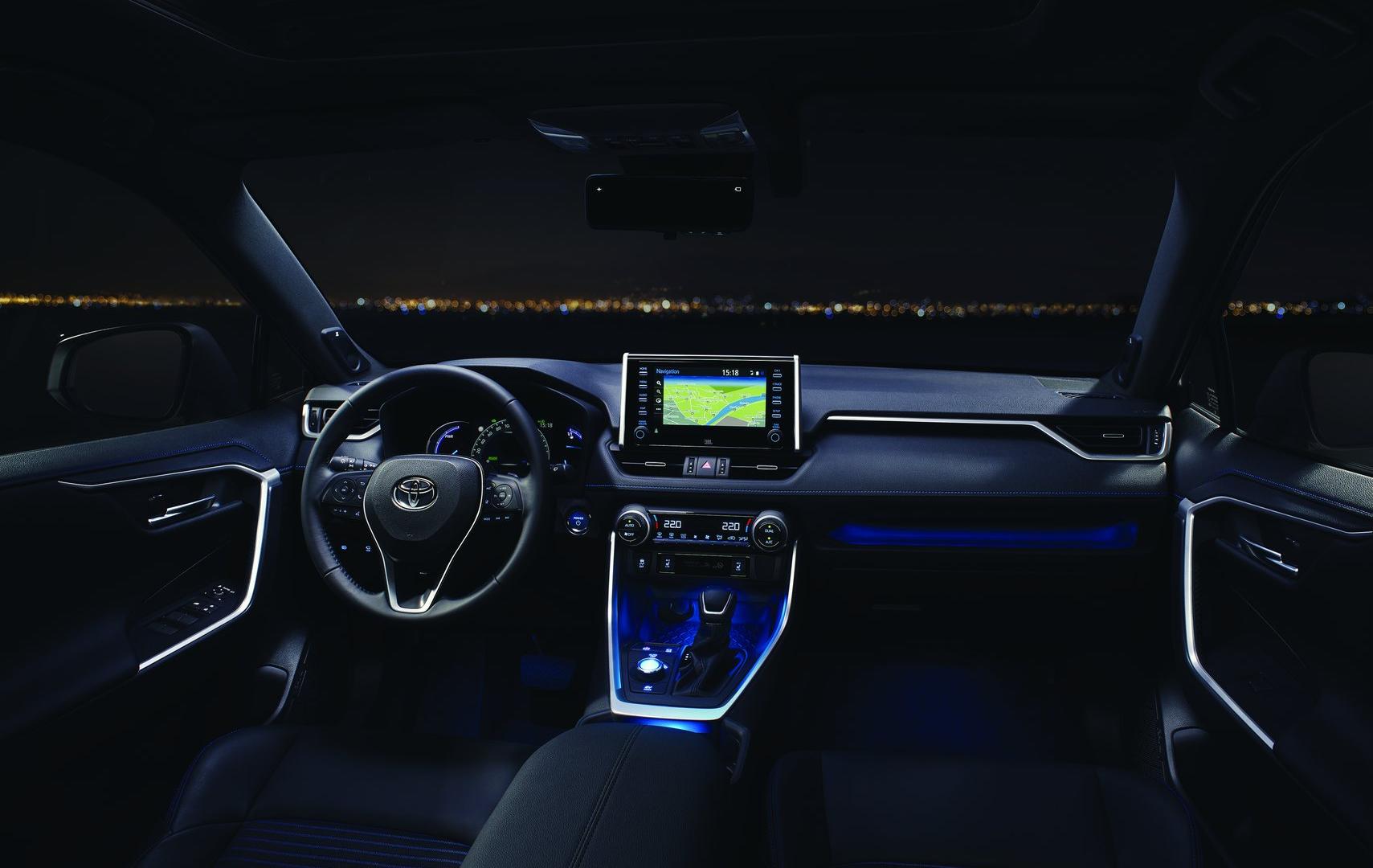 Toyota RAV4 Hybrid (2018) - Galerie prasowe - Galeria • AutoCentrum.pl