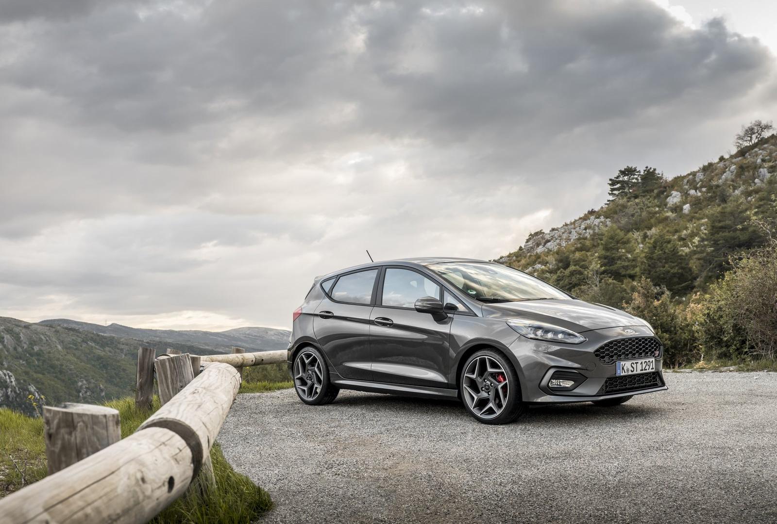Ford Fiesta MAGNETIC ST (2018) - Galerie prasowe - Galeria • AutoCentrum.pl
