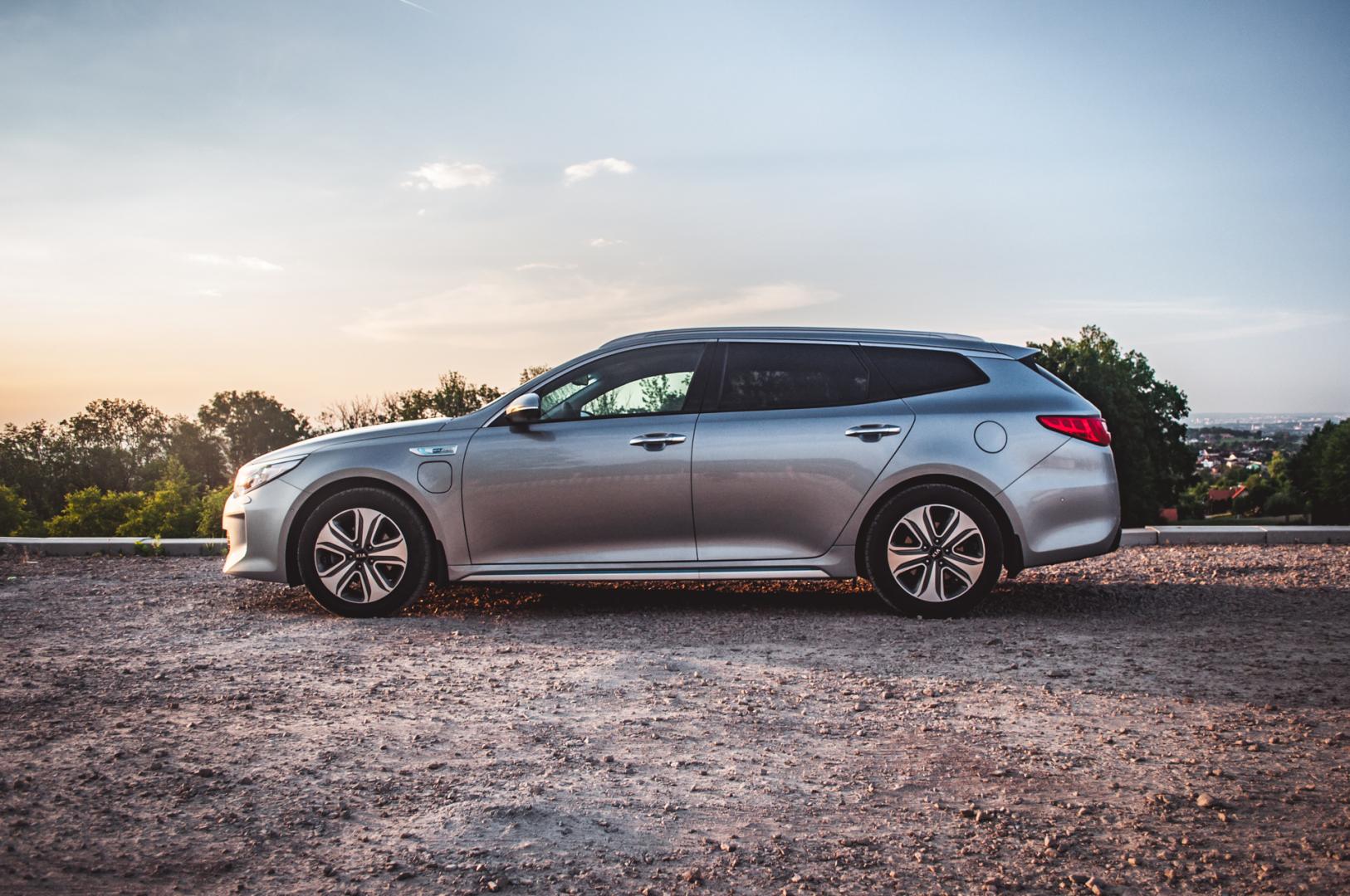 Kia Optima Kombi PHEV 2.0 GDi 205 KM - galeria redakcyjna - Galerie ...