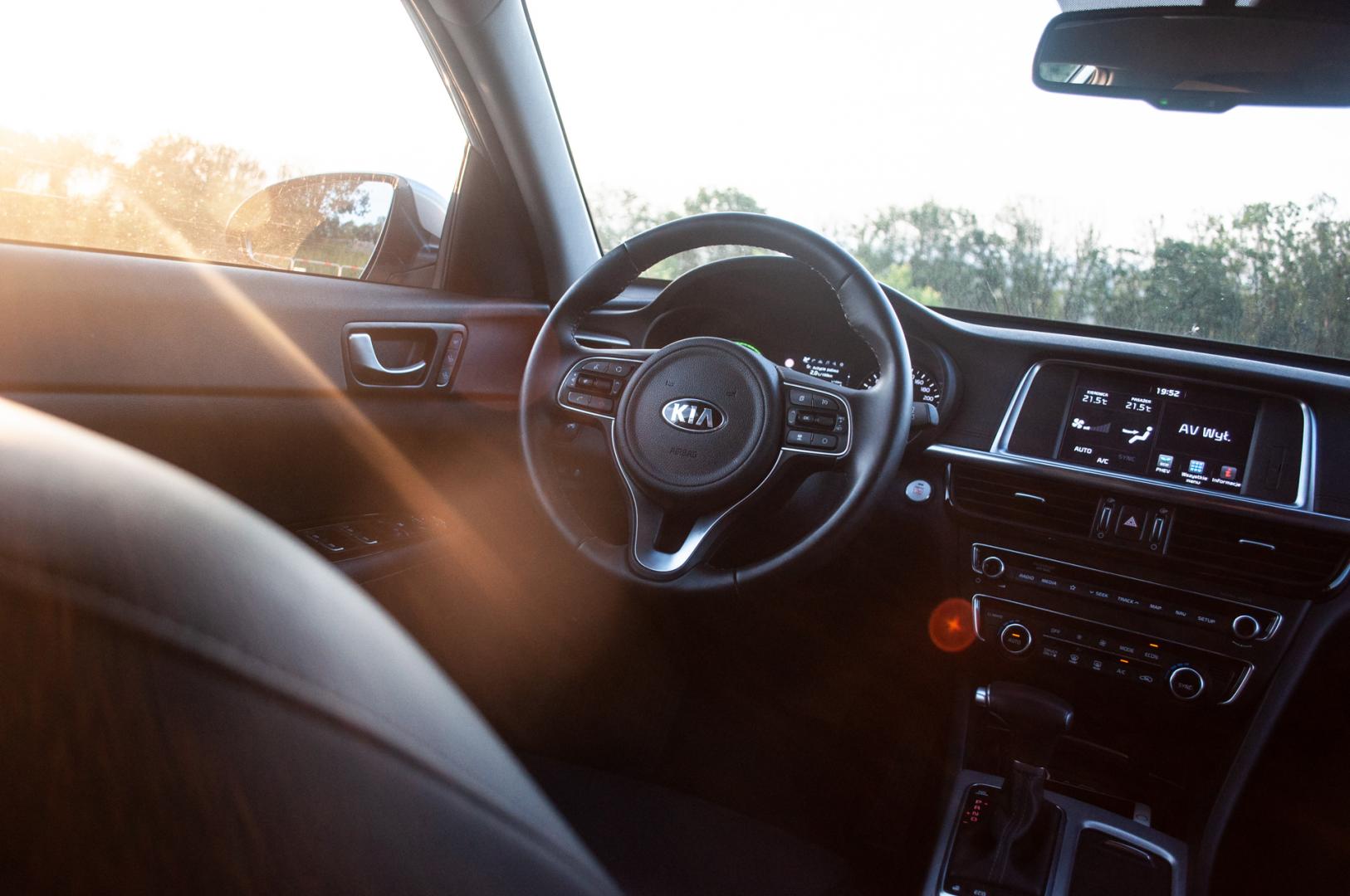 Kia Optima Kombi PHEV 2.0 GDi 205 KM - galeria redakcyjna - Galerie ...