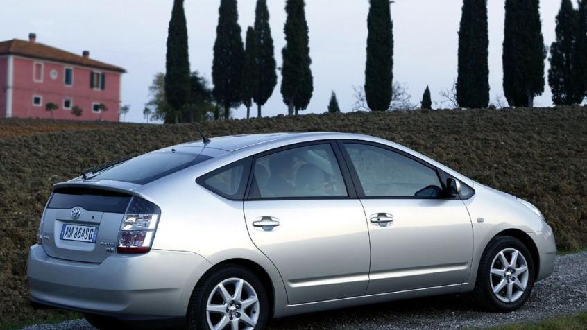 Toyota Prius II - silniki, dane, testy • AutoCentrum.pl