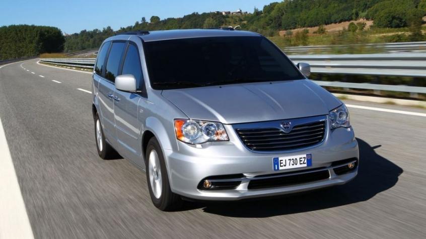 Lancia Voyager - modele, dane, silniki, testy • AutoCentrum.pl