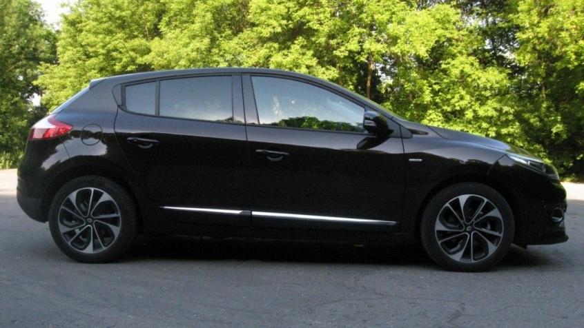 Renault Megane III Hatchback Facelifting 2013 - silniki, dane, testy ...