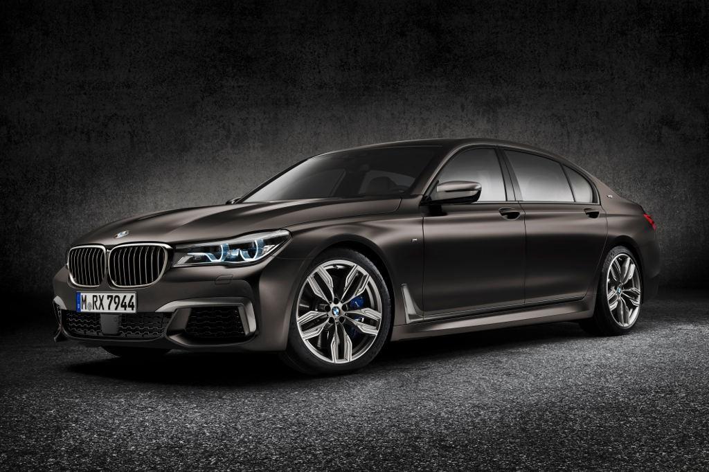 Topowa limuzyna BMW w topowej wersji M760Li xDrive • AutoCentrum.pl