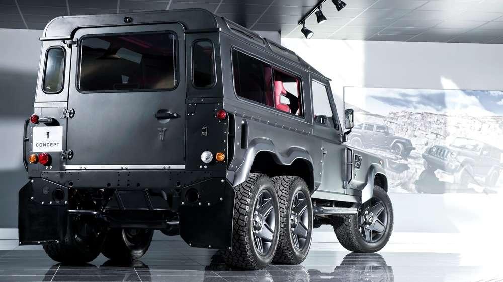 Land Rover Defender 6x6 - Kahn rzuca rękawice AMG • AutoCentrum.pl