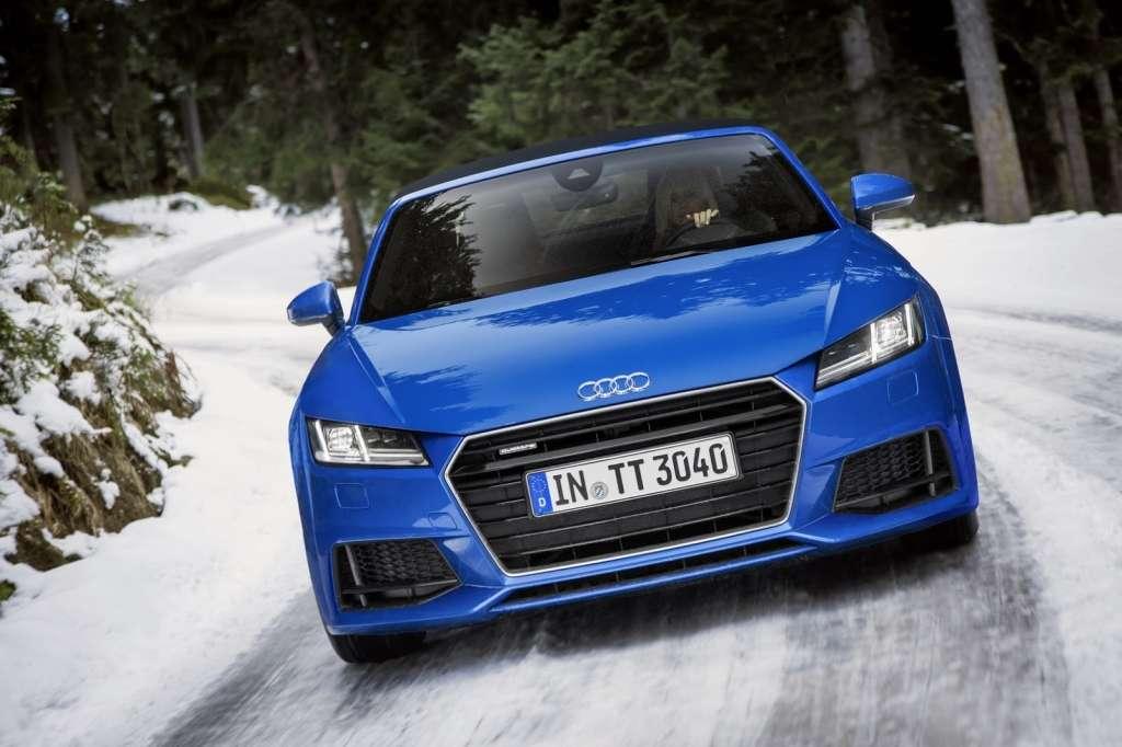 Audi TT Roadster - bez dachu w zimowej scenerii • AutoCentrum.pl