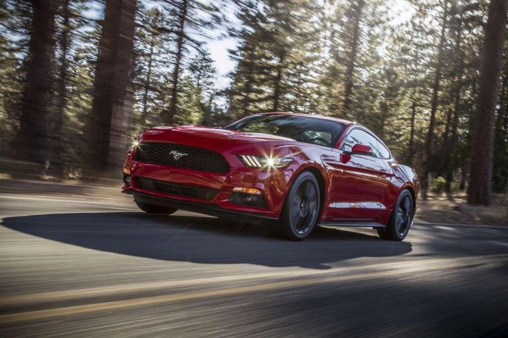 Nowy Ford Mustang na świeżych fotografiach • AutoCentrum.pl