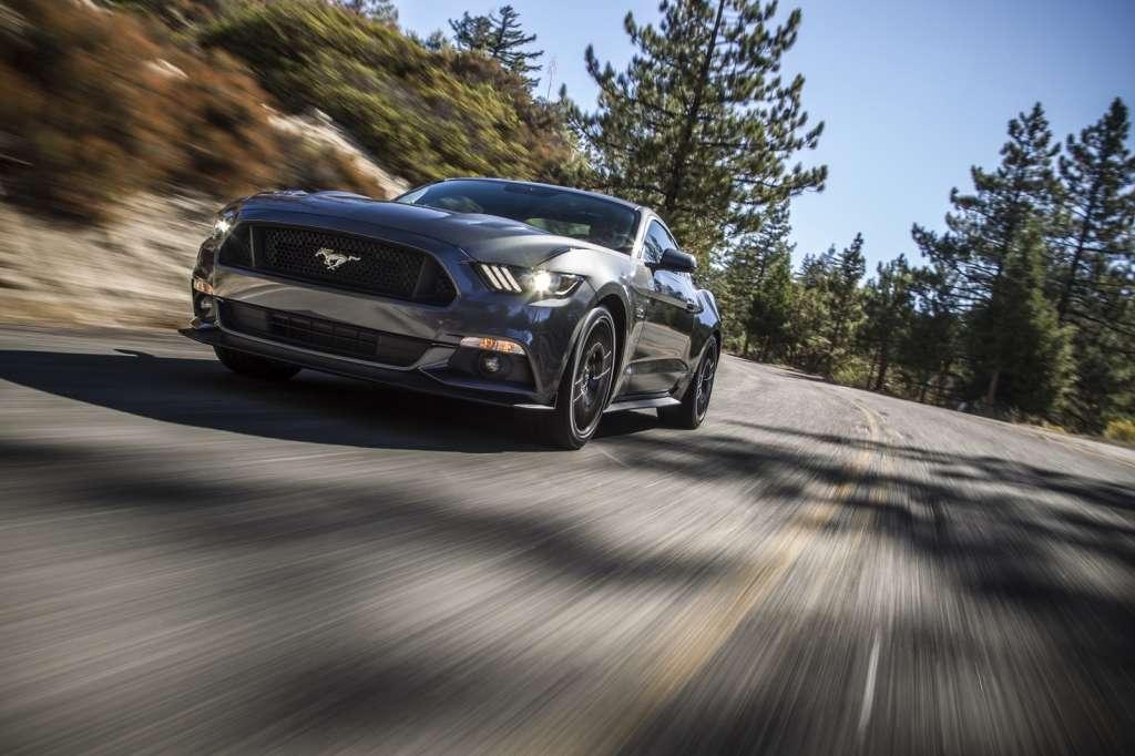 Nowy Ford Mustang na świeżych fotografiach • AutoCentrum.pl