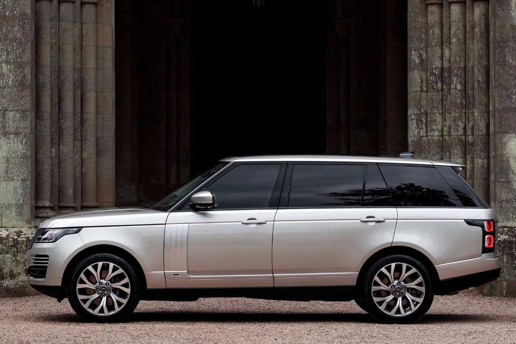 Flagowy Range Rover z silnikiem elektrycznym • AutoCentrum.pl