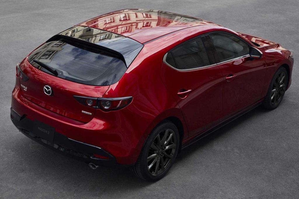 Nowa Mazda 3 na gwiazdkę? Znamy ceny i wyposażenie • AutoCentrum.pl
