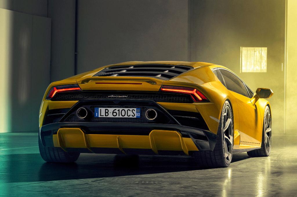 Baby-Lambo, ponad 600 KM i napęd na tylną oś • AutoCentrum.pl