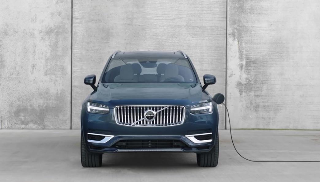 Jaki samochód SUV wybrać? Sprawdź nowoczesne SUVy od Volvo: XC60, XC40 ...